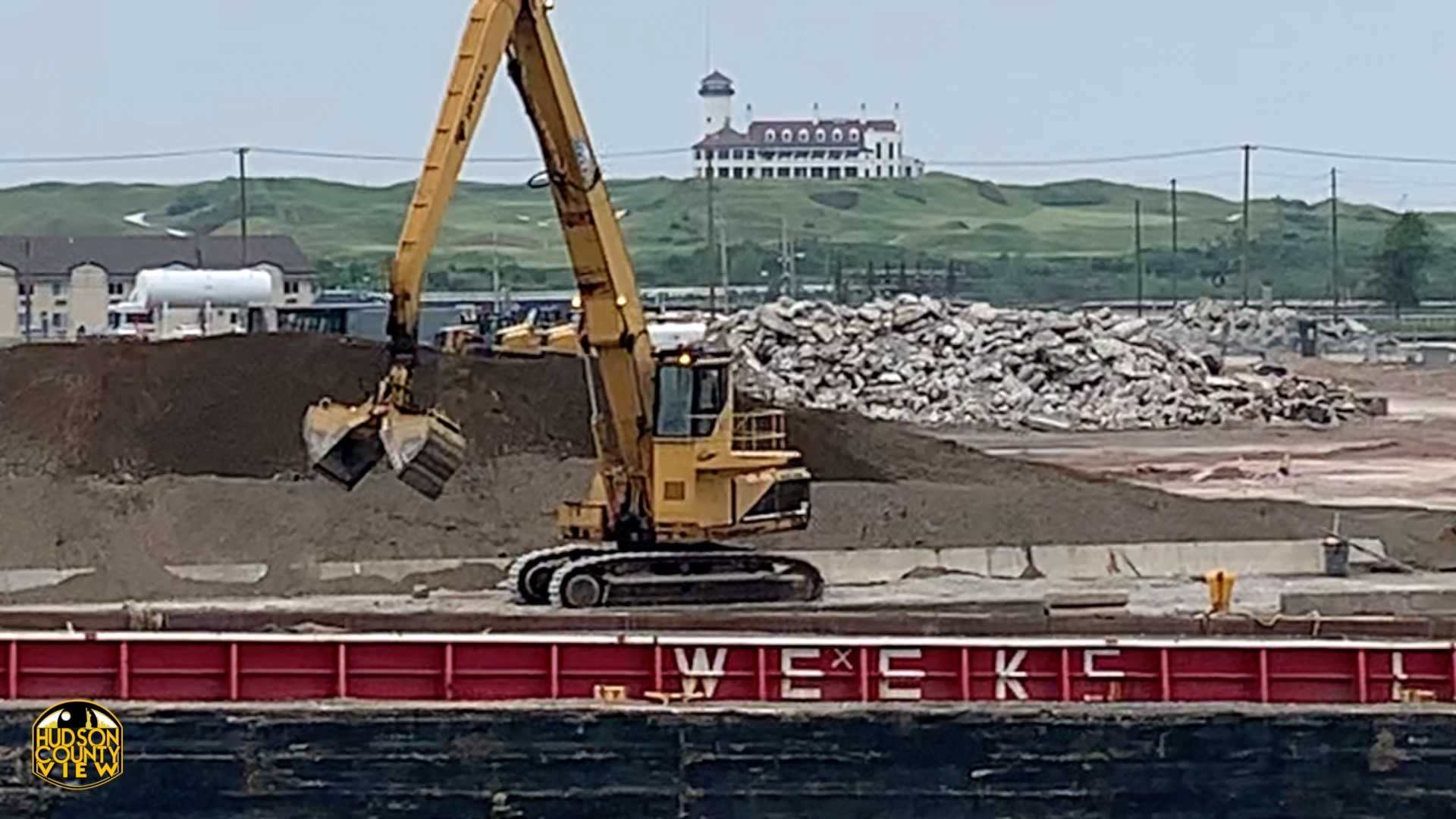 Lincoln Equities Group hosts Bayonne boat tour to show off progress on ...